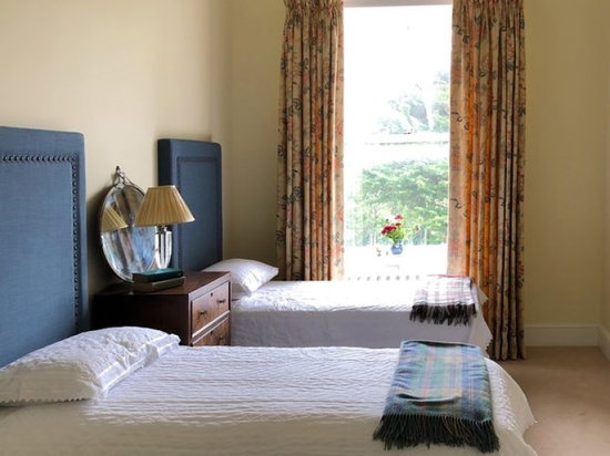 Romantic getaways and honeymoon holidays Ireland